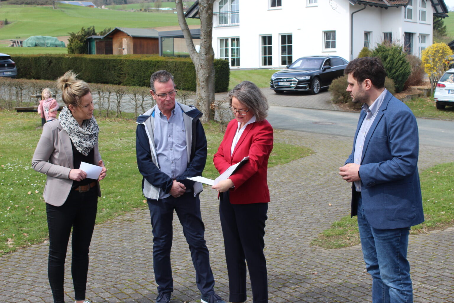 Startschuss für den Mehrgenerationenplatz am Lieserfeld – Liesen